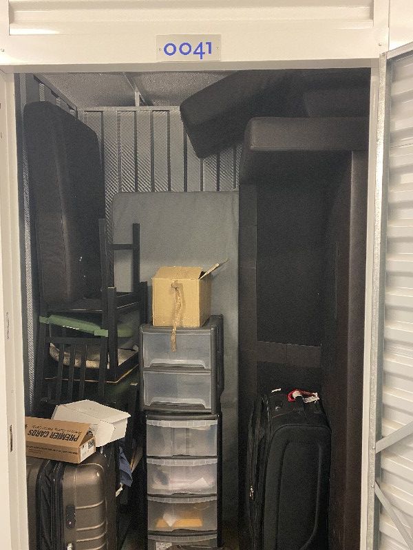 iBidOnStorage.co.uk - Access Self Storage Auction - 16424143117421