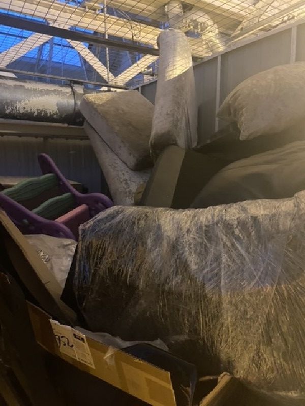 iBidOnStorage.co.uk - Access Self Storage Auction - 16424387963990