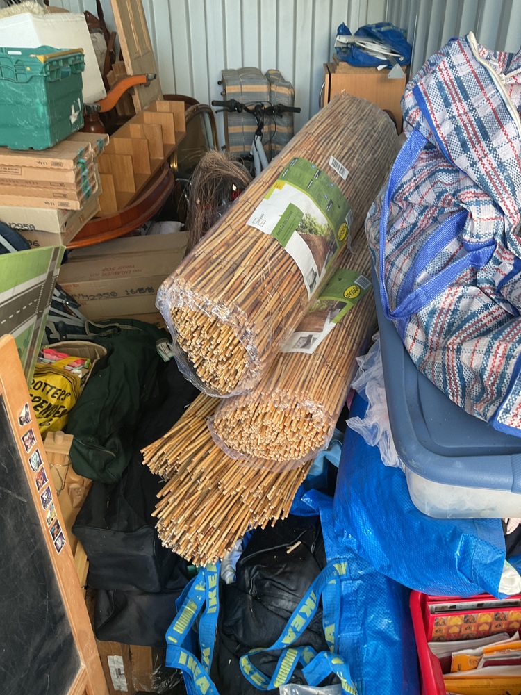 iBidOnStorage.co.uk - Pink self storage Ltd Auction - 17407305626515