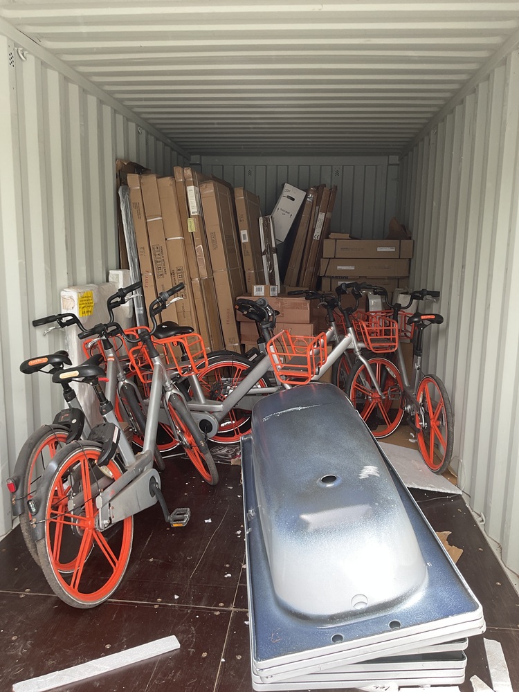 iBidOnStorage.co.uk - Pink self storage Ltd Auction - 17508439866772