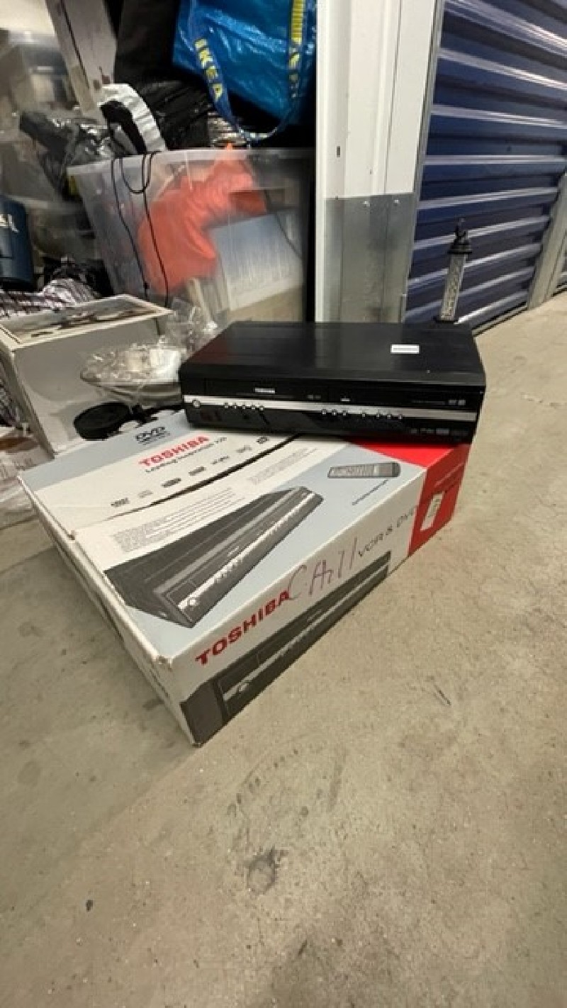 iBidOnStorage.co.uk - Access Self Storage Auction - 16484662368453