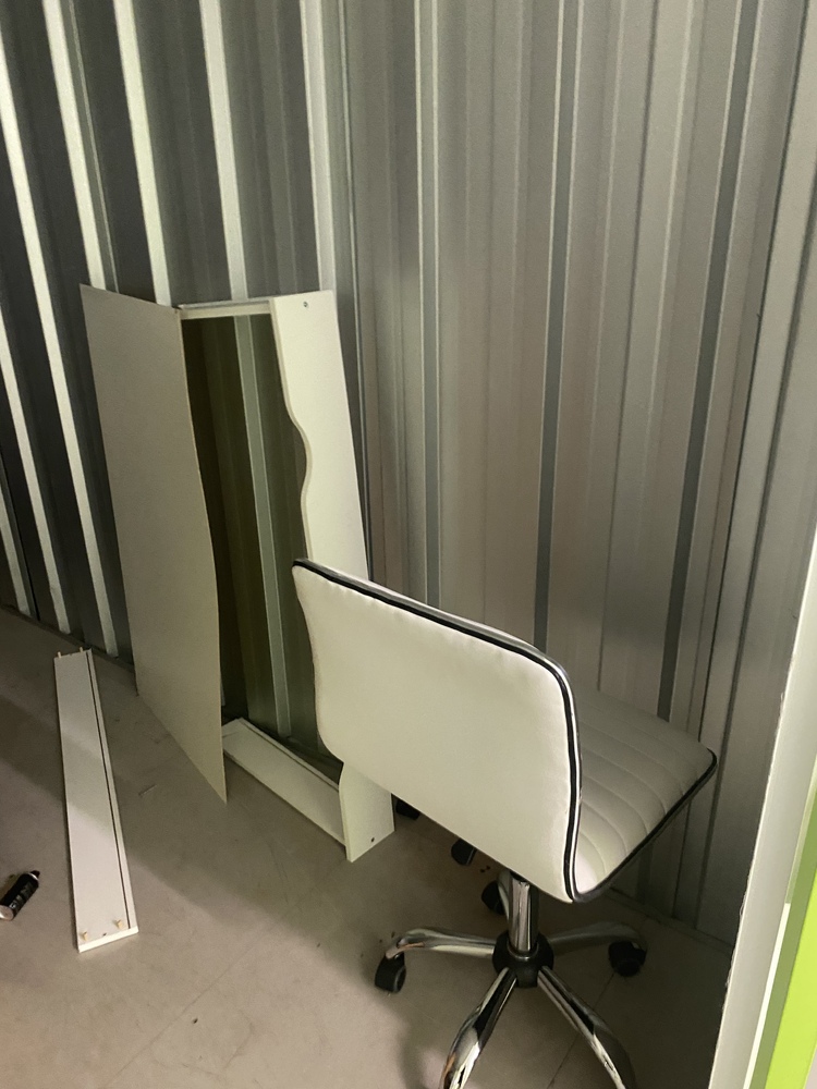 iBidOnStorage.co.uk - StorageMart Auction - 17531090863981