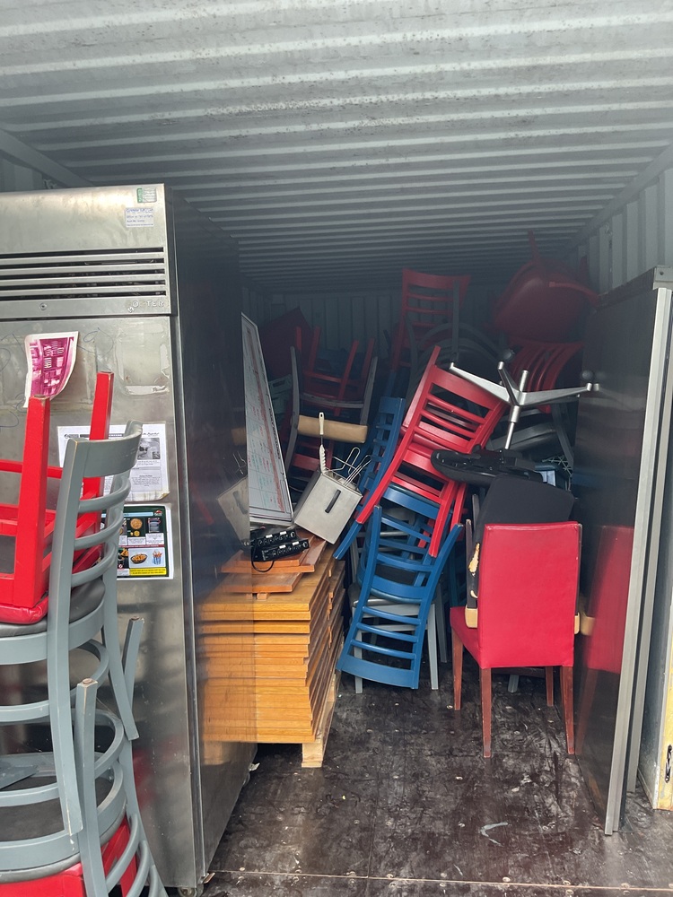 iBidOnStorage.co.uk - Pink self storage Ltd Auction - 17532686665597