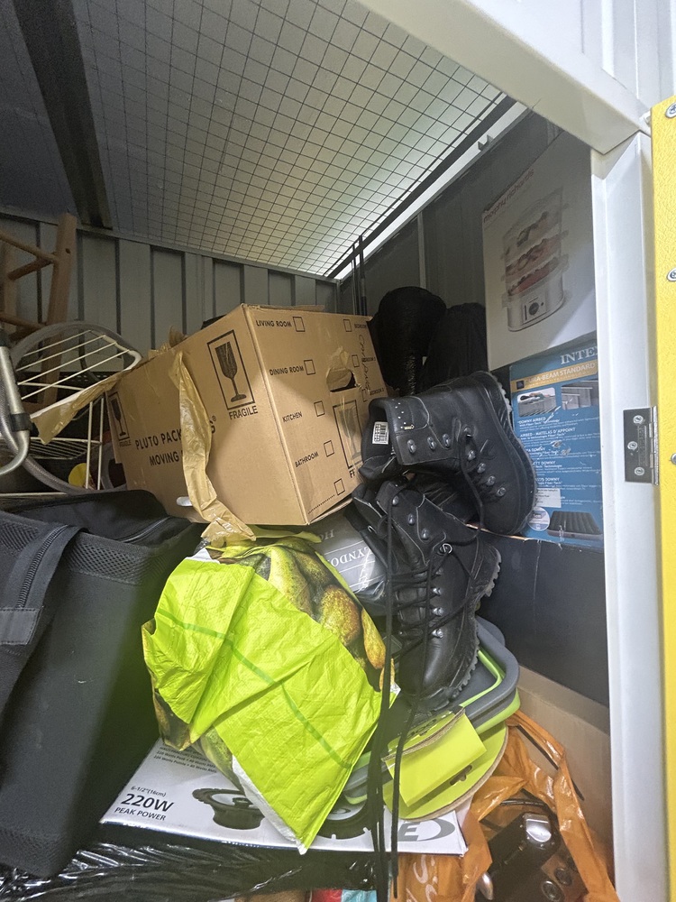 iBidOnStorage.co.uk - StorageMart Auction - 17550881361032