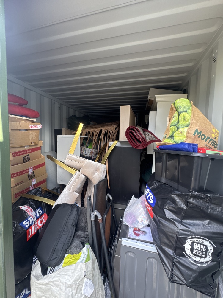 iBidOnStorage.co.uk - Pink self storage Ltd Auction - 17569082936685