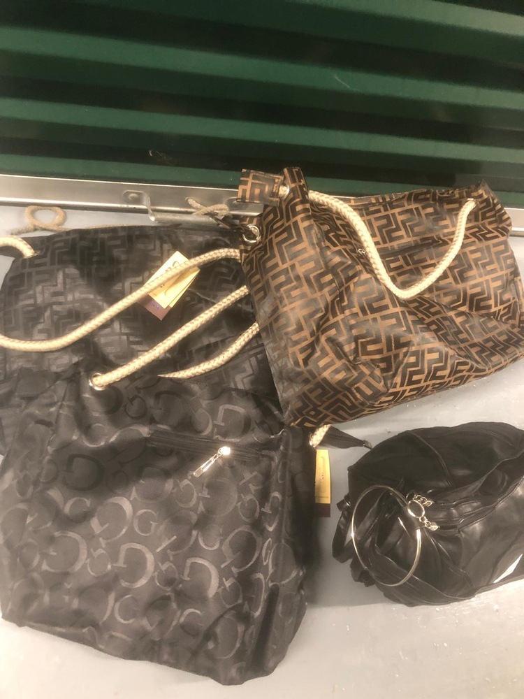 iBidOnStorage.co.uk - Verified Storage Company Auction - 17580602843051