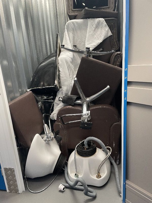 iBidOnStorage.co.uk - Strongroom Self Storage Ltd Auction - 16546139048883