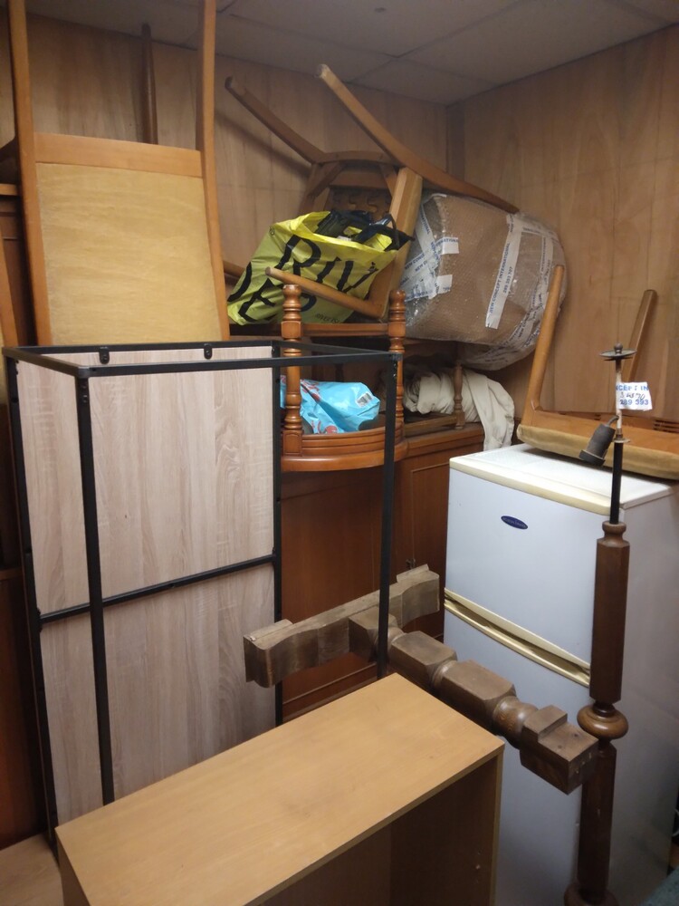 iBidOnStorage.co.uk - Self Storage TamesideLtd Auction - 16633428995982