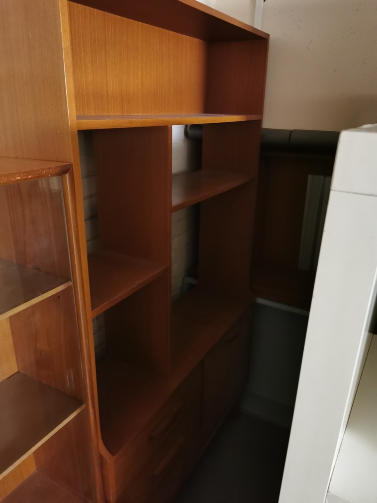 iBidOnStorage.co.uk - Henfield Storage Auction - 16644558743983