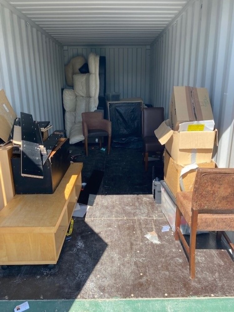 iBidOnStorage.co.uk - Loc-Box Self Storage Auction - 16663492826757
