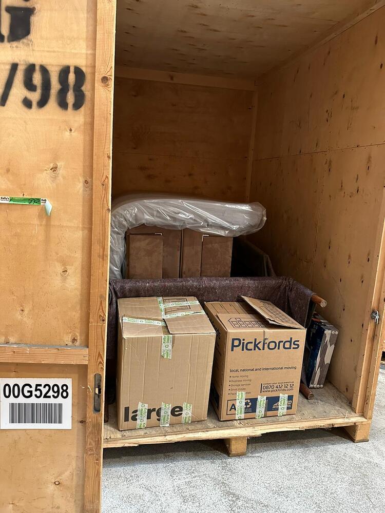 iBidOnStorage.co.uk - Kellys Self Storage Auction - 16687797711271