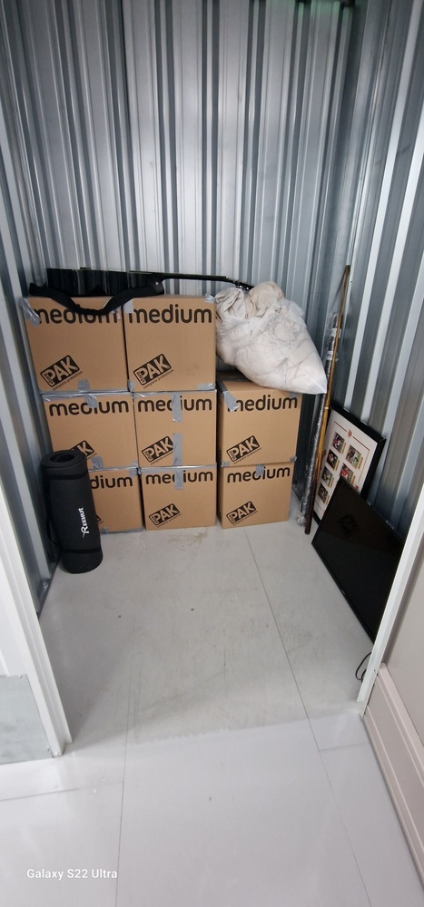 iBidOnStorage.co.uk - Storage King Auction - 16755231569957