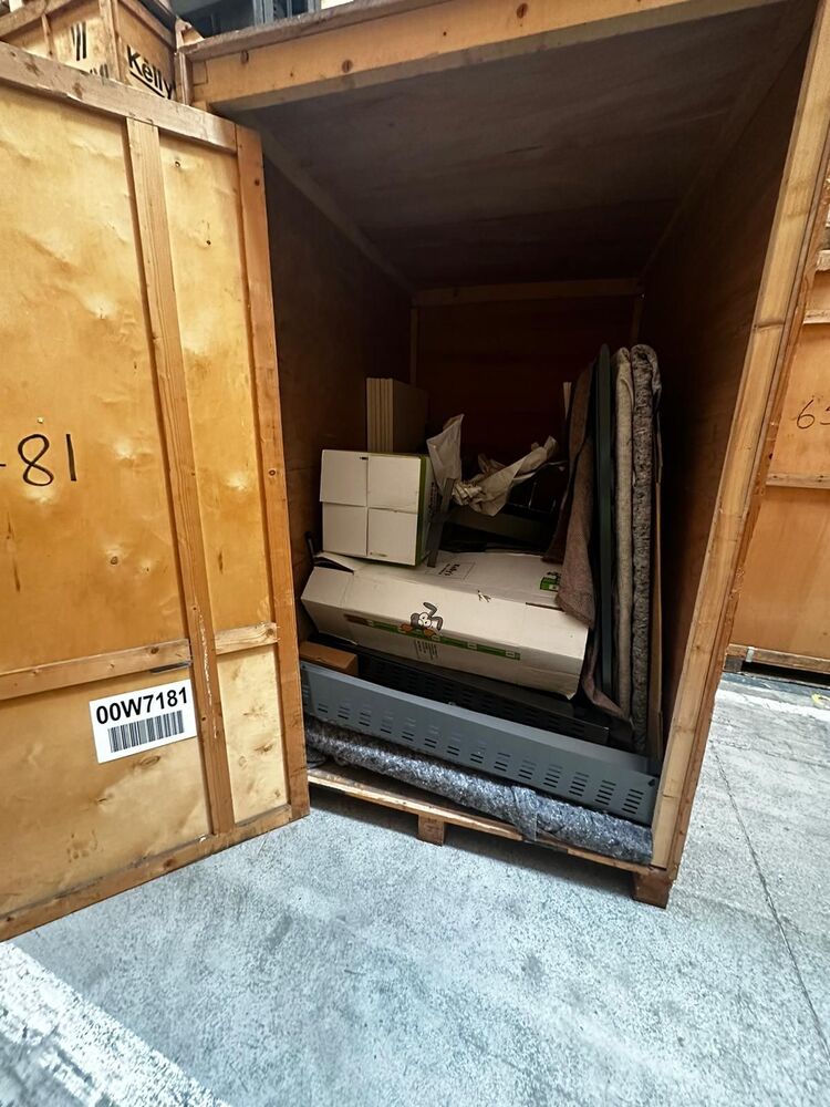 iBidOnStorage.co.uk - Kellys Self Storage Auction - 16795860777169