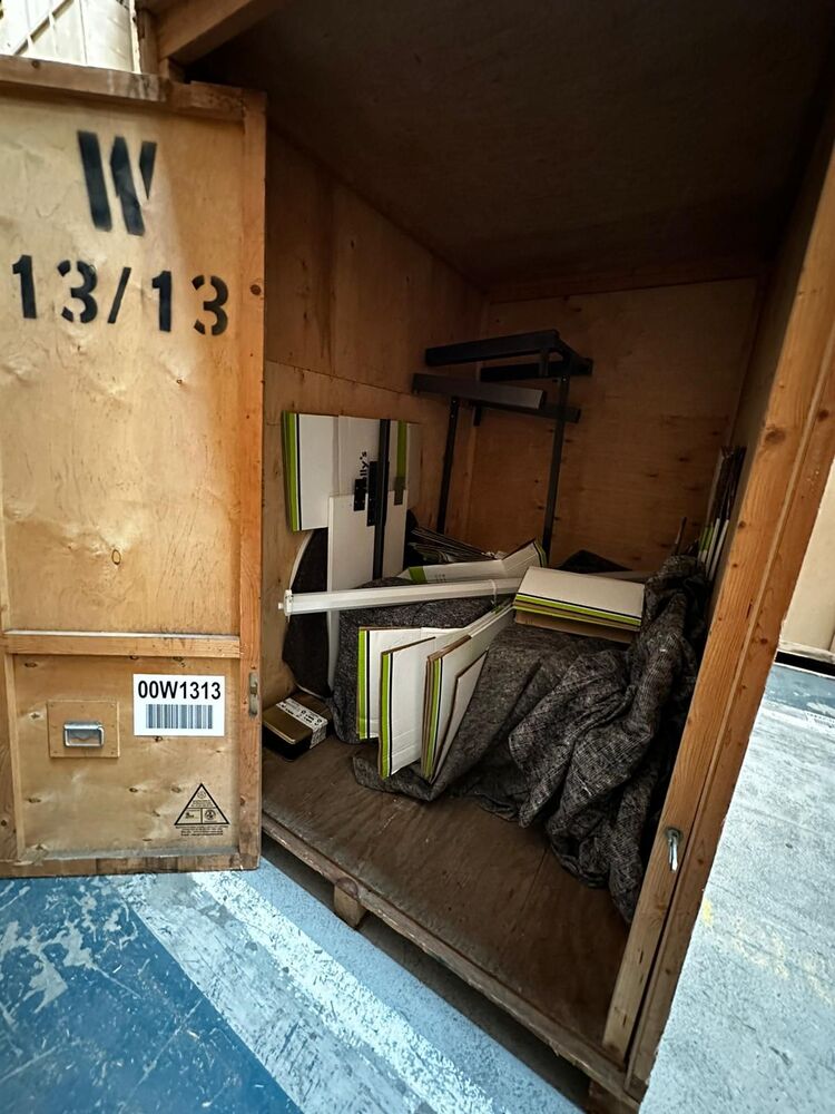iBidOnStorage.co.uk - Kellys Self Storage Auction - 16795860777169