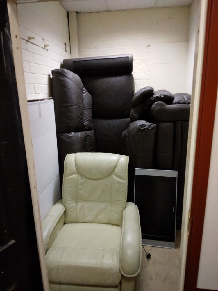 iBidOnStorage.co.uk - Self Storage TamesideLtd Auction - 16809464237805