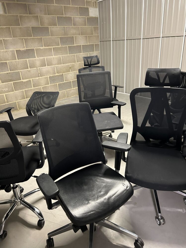 iBidOnStorage.co.uk - Magenta Self-Storage Auction - 16812237089490