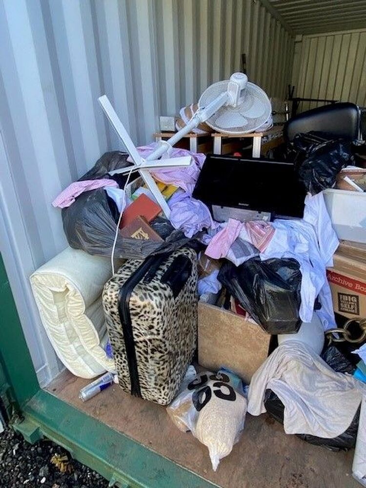 iBidOnStorage.co.uk - Loc-Box Self Storage Auction - 16817422628081