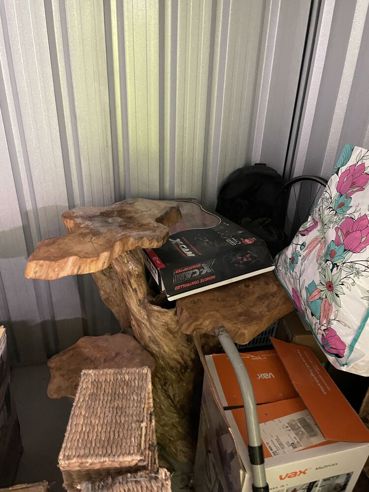 iBidOnStorage.co.uk - StorageMart Auction - 16839842415478