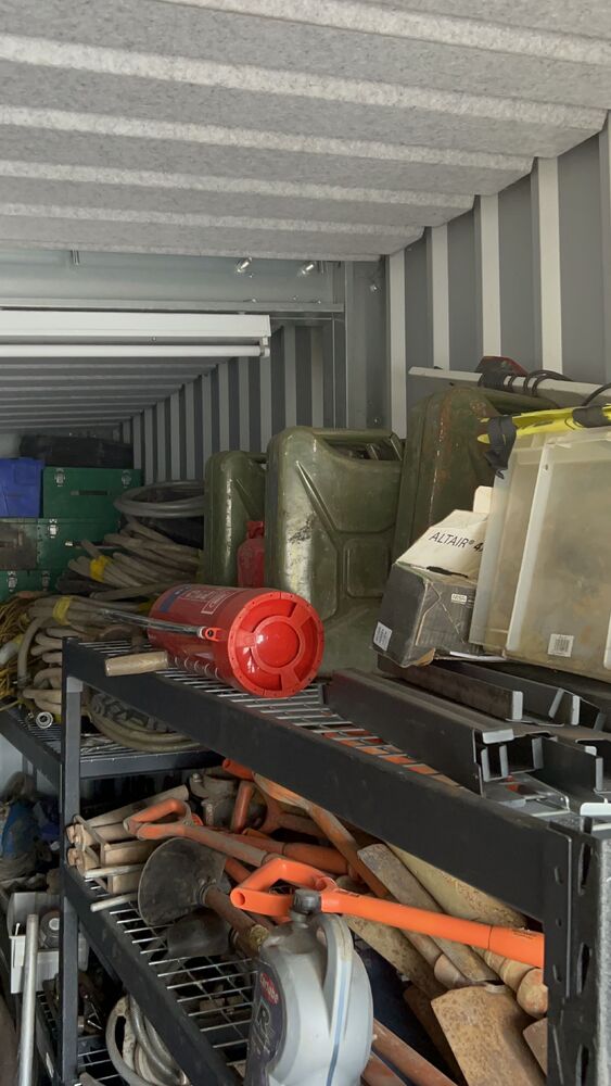 iBidOnStorage.co.uk - Access Self Storage Auction - 16854541952196