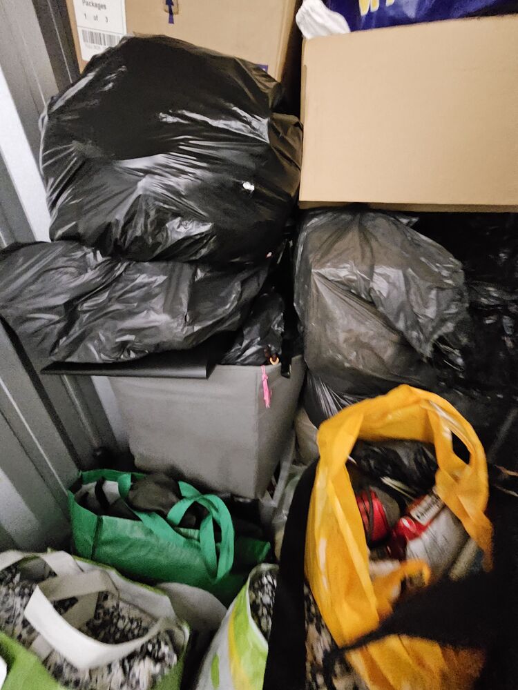 iBidOnStorage.co.uk - .A Space Station Limited Auction - 16856127847339