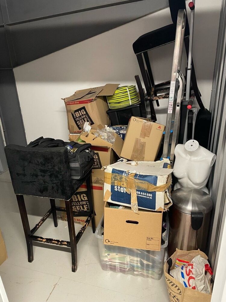 iBidOnStorage.co.uk - StorageMart Auction - 16878625245990