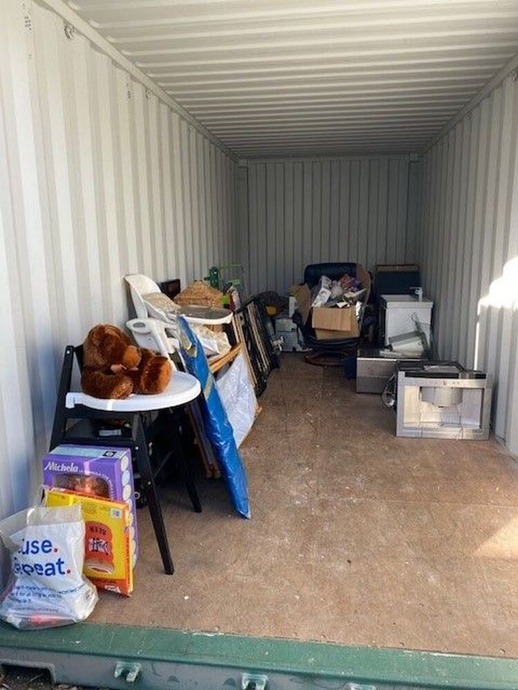 iBidOnStorage.co.uk - Loc-Box Self Storage Auction - 16898646306754
