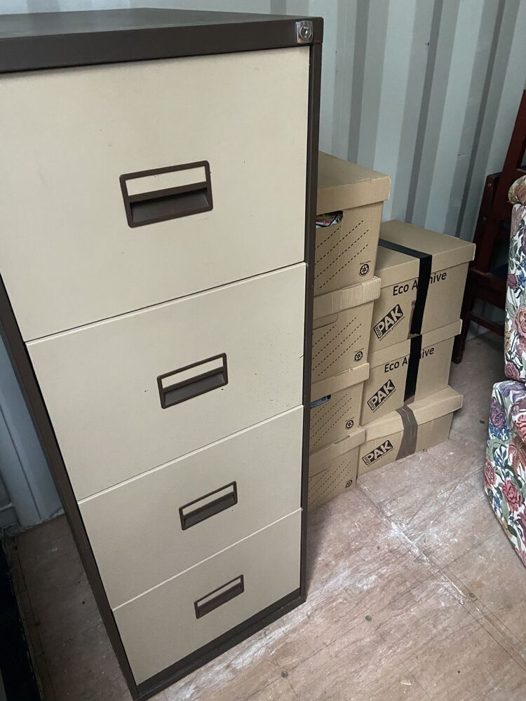 iBidOnStorage.co.uk - Storebox Self Storage Auction - 16916693188602