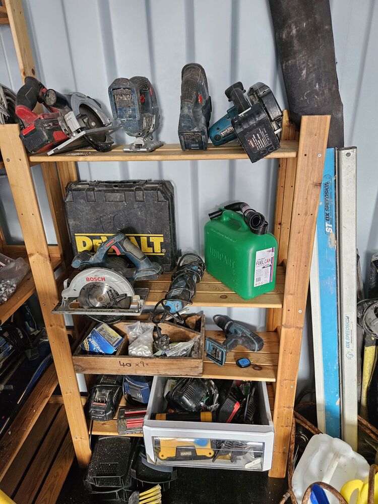 iBidOnStorage.co.uk - M3 Self Storage Auction - 16935632089390