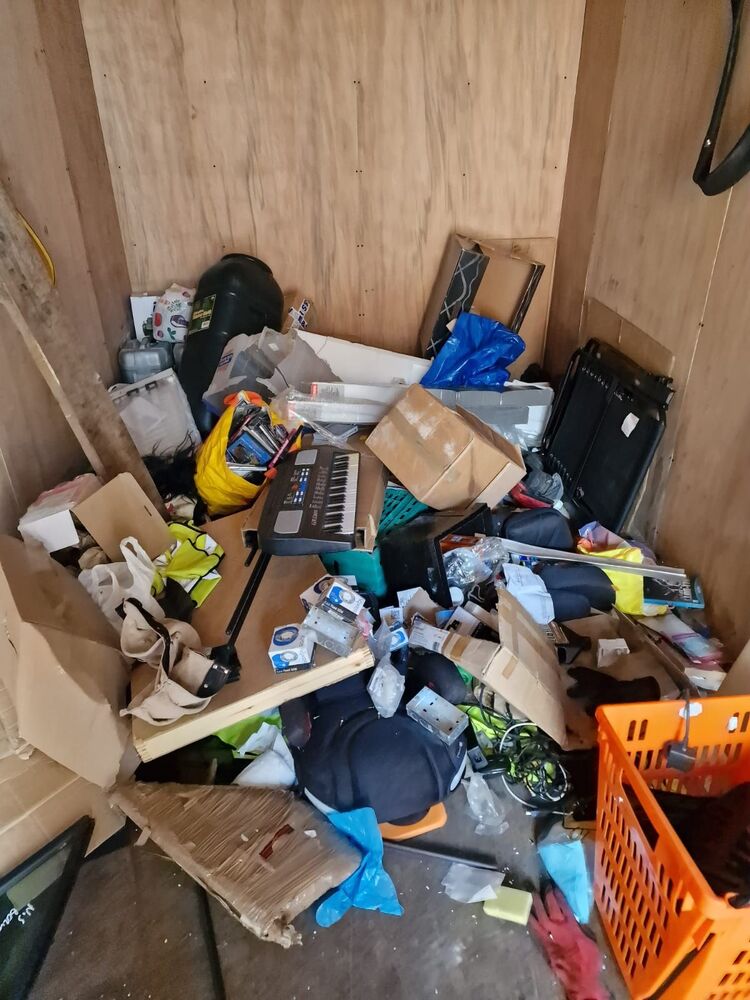 iBidOnStorage.co.uk - Kangaroo Self Storage Ltd. Auction - 16940967685478