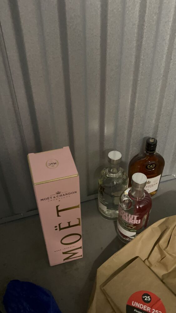 iBidOnStorage.co.uk - Access Self Storage Auction - 16946170774958