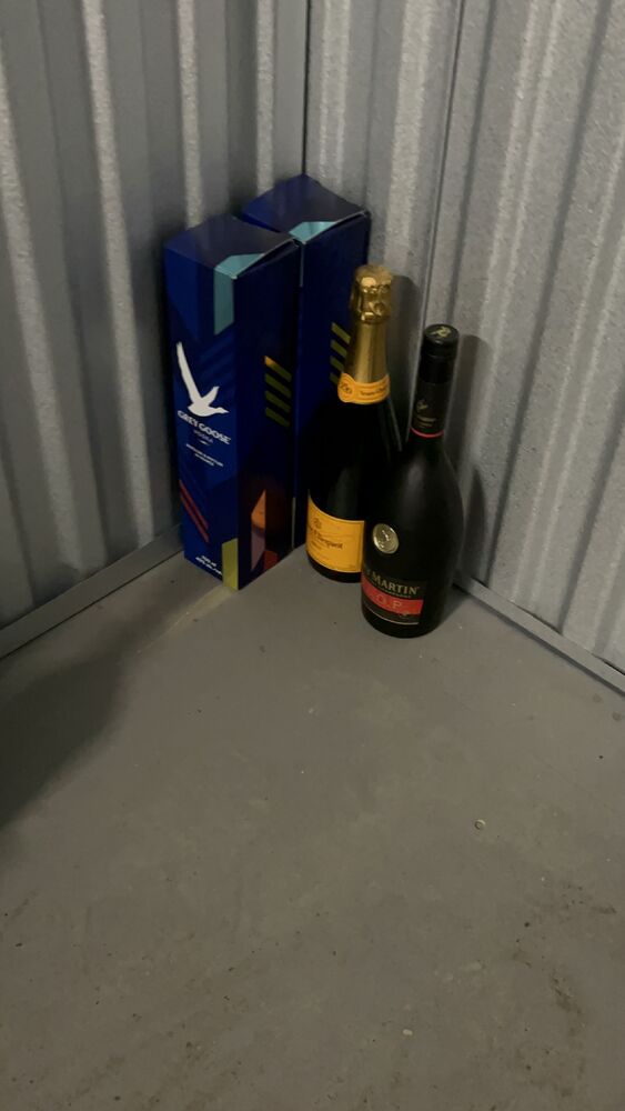 iBidOnStorage.co.uk - Access Self Storage Auction - 16946170774958