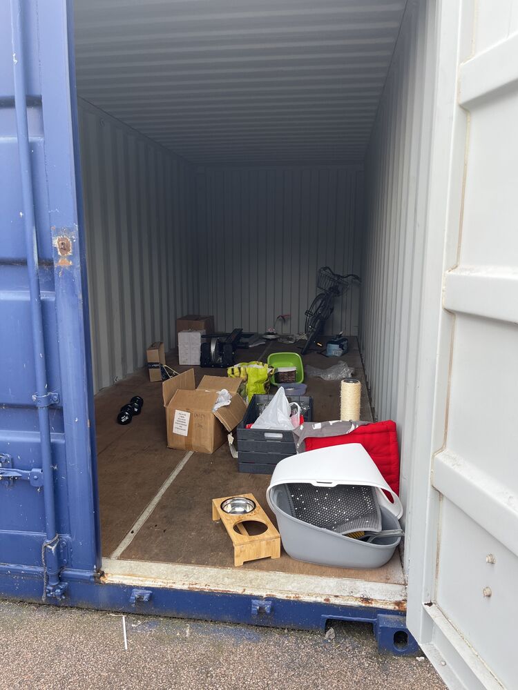 iBidOnStorage.co.uk - Storebox Self Storage Auction - 16950414539965