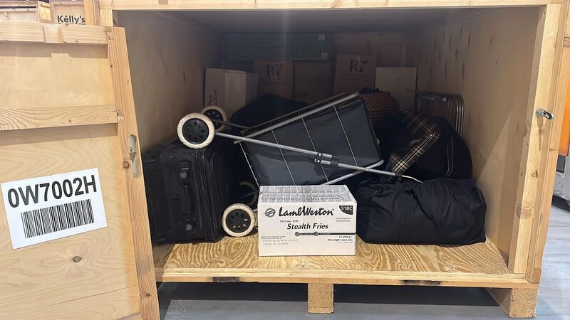 iBidOnStorage.co.uk - Kellys Self Storage Auction - 16972067607058