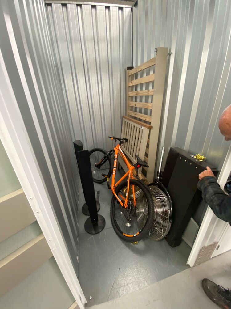 iBidOnStorage.co.uk - Centaur Properties Auction - 16974532964282