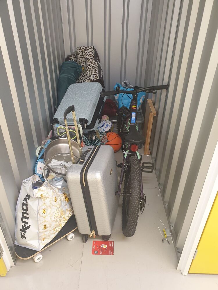 iBidOnStorage.co.uk - Kangaroo Self Storage Ltd. Auction - 16989371334546