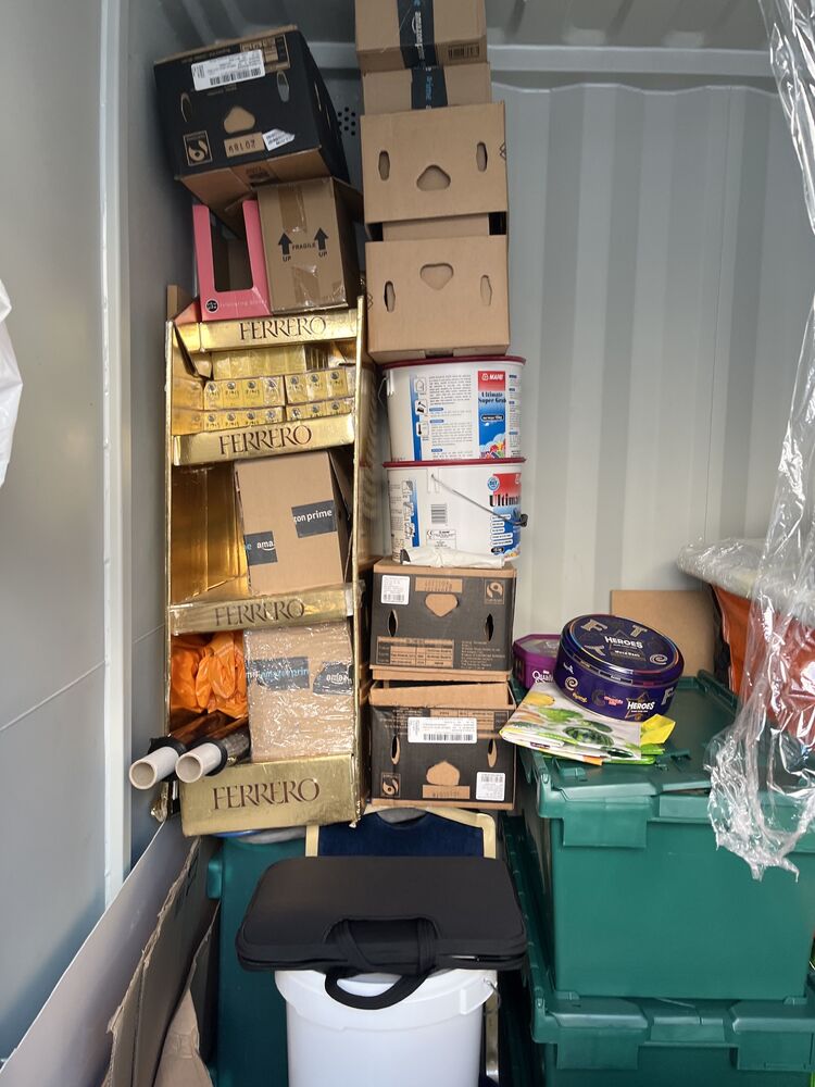 iBidOnStorage.co.uk - Storebox Self Storage Auction - 16994572811084