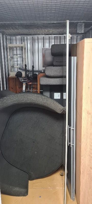 iBidOnStorage.co.uk - Self Storage TamesideLtd Auction - 16274632639355