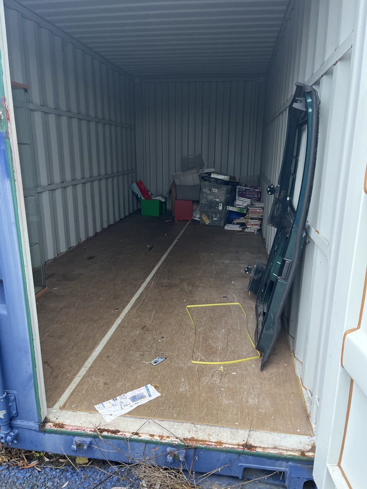 iBidOnStorage.co.uk - Storebox Self Storage Auction - 17029148125356