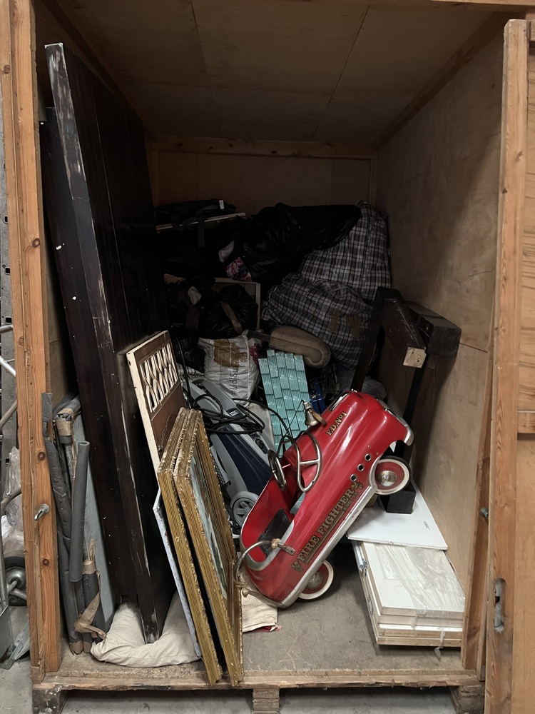 iBidOnStorage.co.uk - Swift Storage Auction - 17056612353300