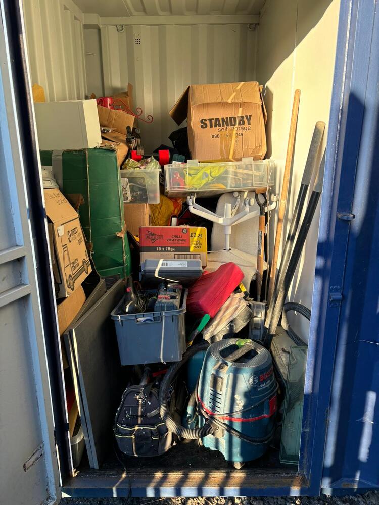 iBidOnStorage.co.uk - Standby Self Storage Auction - 17060984895601