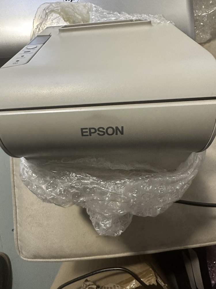 iBidOnStorage.co.uk - Vanguard Storage Services Auction - 17061855494352