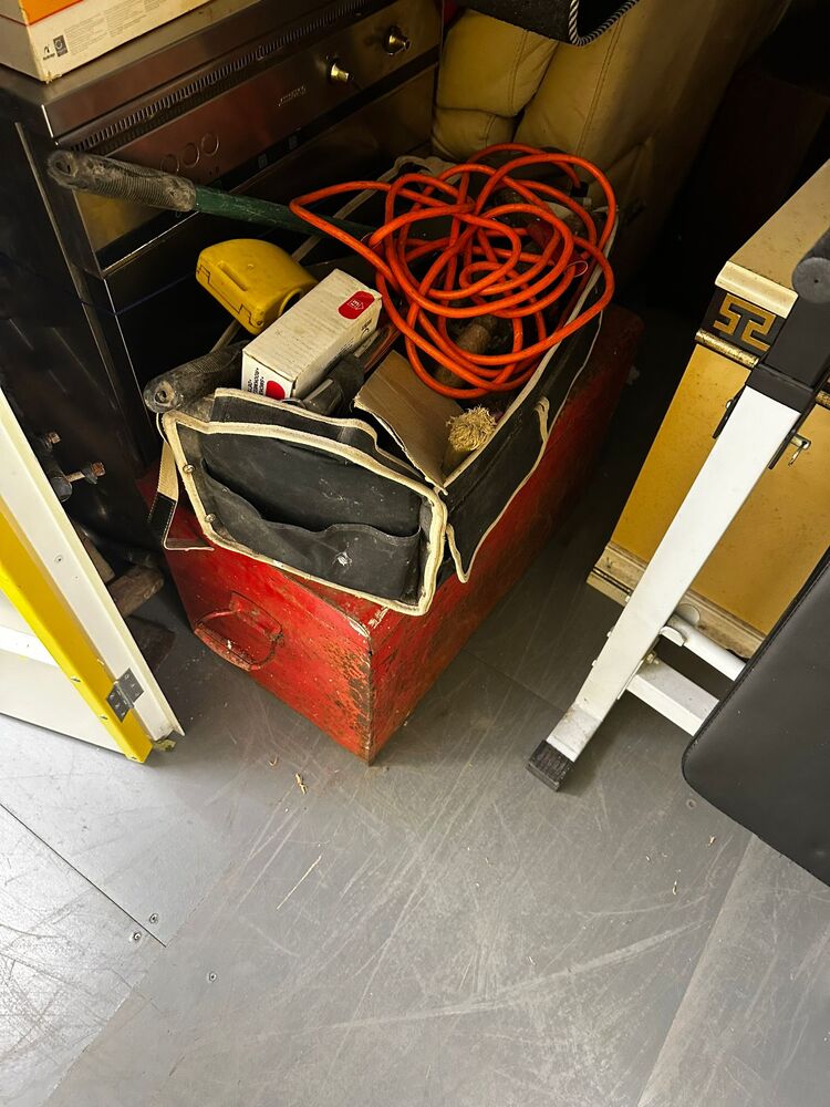 iBidOnStorage.co.uk - UK Storage Company Ltd Auction - 17065439447182