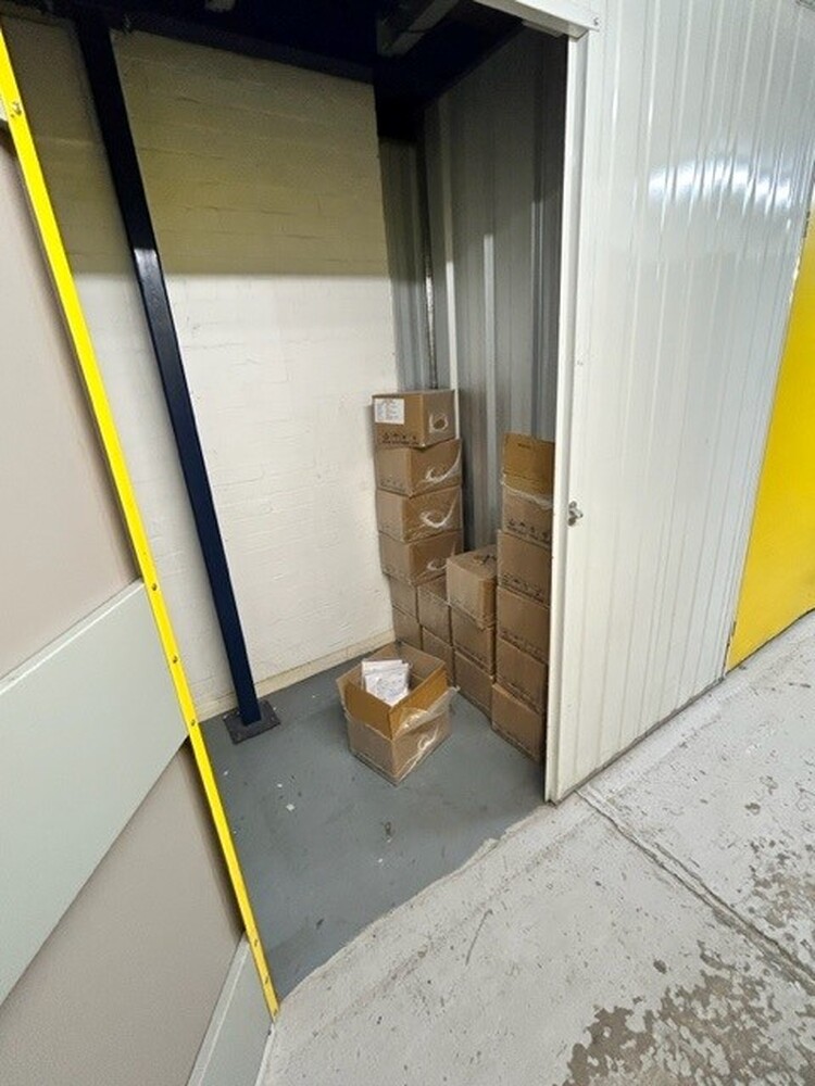 iBidOnStorage.co.uk - Access Self Storage Auction - 17078680384456