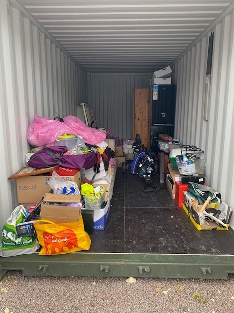 iBidOnStorage.co.uk - Loc-Box Self Storage Auction - 17081025792387