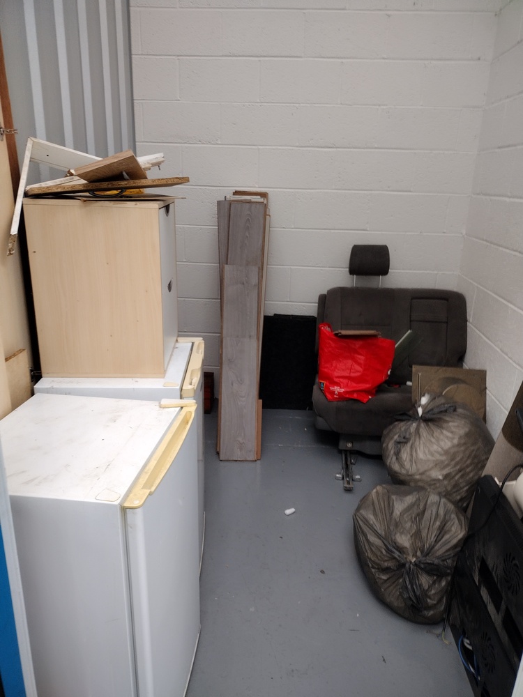 iBidOnStorage.co.uk - Storage King Auction - 17086070238906