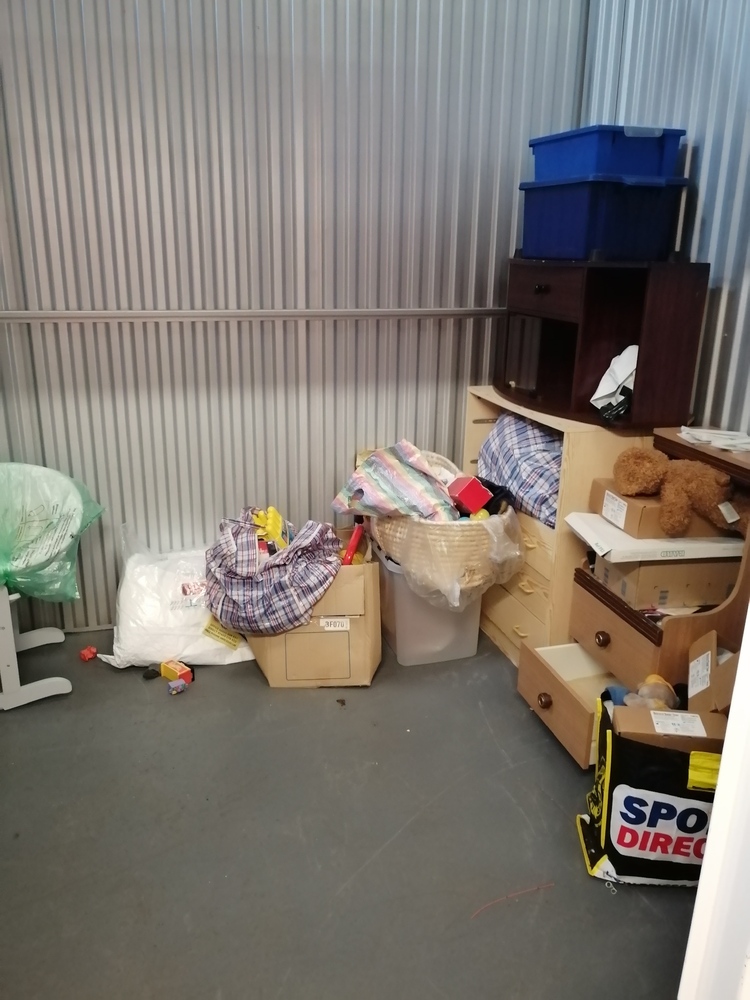iBidOnStorage.co.uk - Centaur Properties Auction - 17090476032320