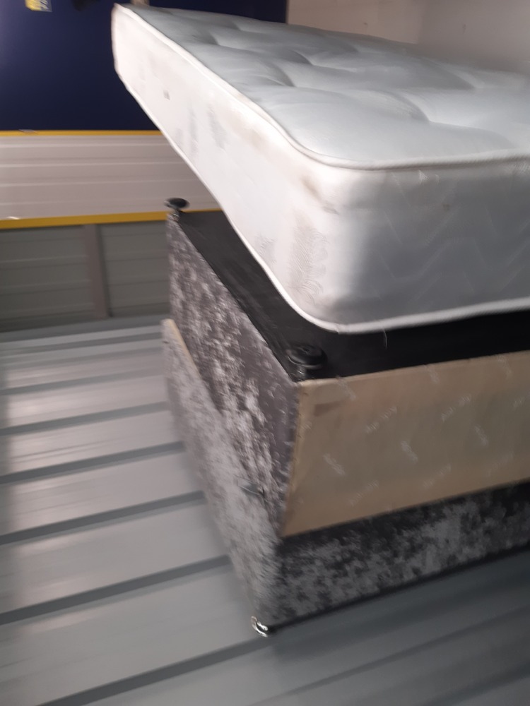 iBidOnStorage.co.uk - Store First Auction - 17092054222560