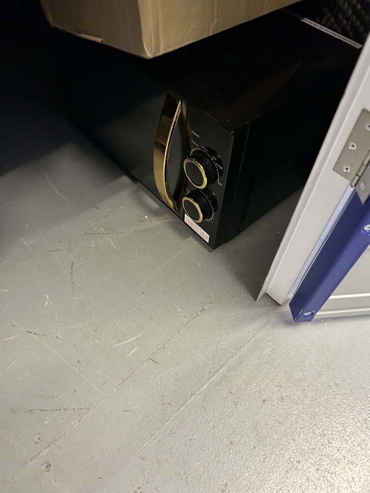 iBidOnStorage.co.uk - Access Self Storage Auction - 17097624816245