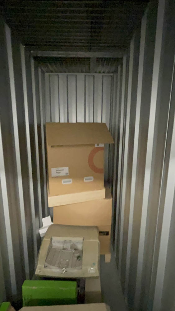 iBidOnStorage.co.uk - Access Self Storage Auction - 17109244103831