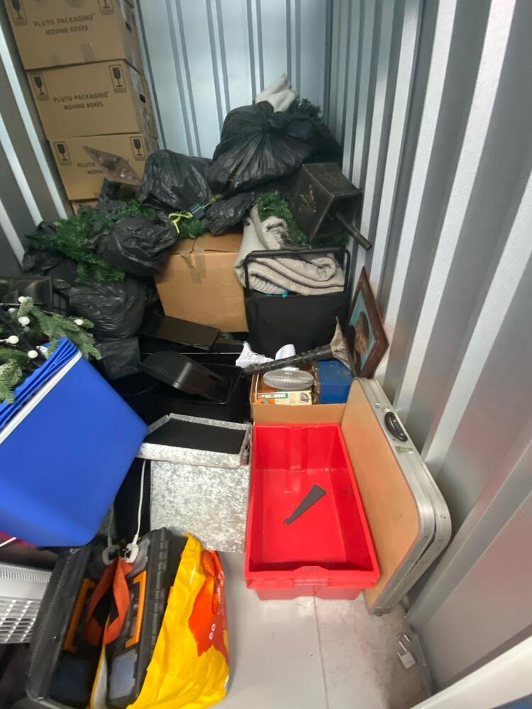 iBidOnStorage.co.uk - Storage King Auction - 17111283497402